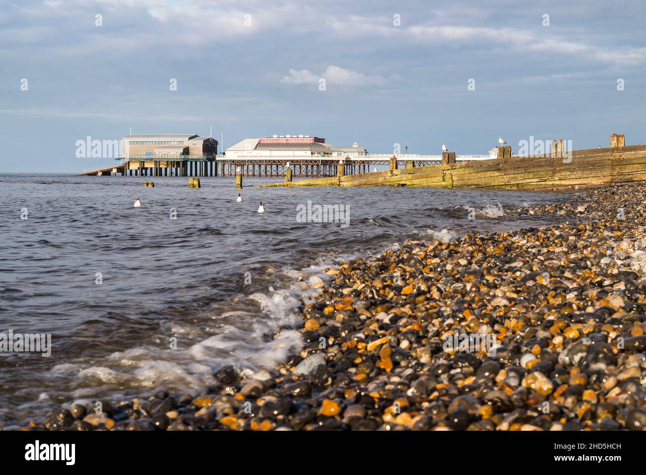 Iconic victorian pier hi-res stock photography and images - Alamy