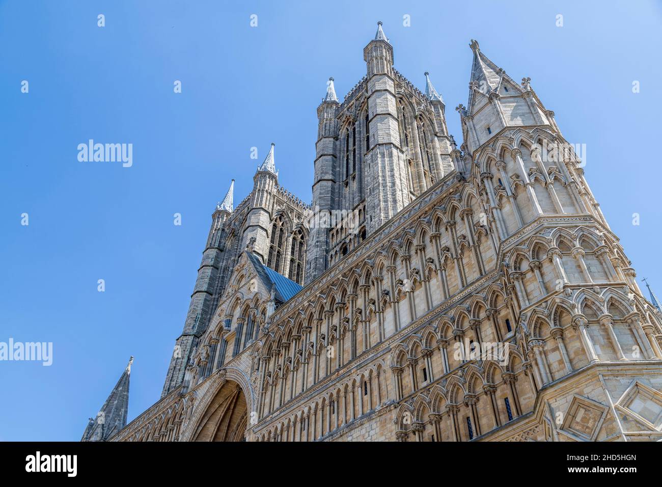 Front of Lincoln cathedral Stock Photo - Alamy