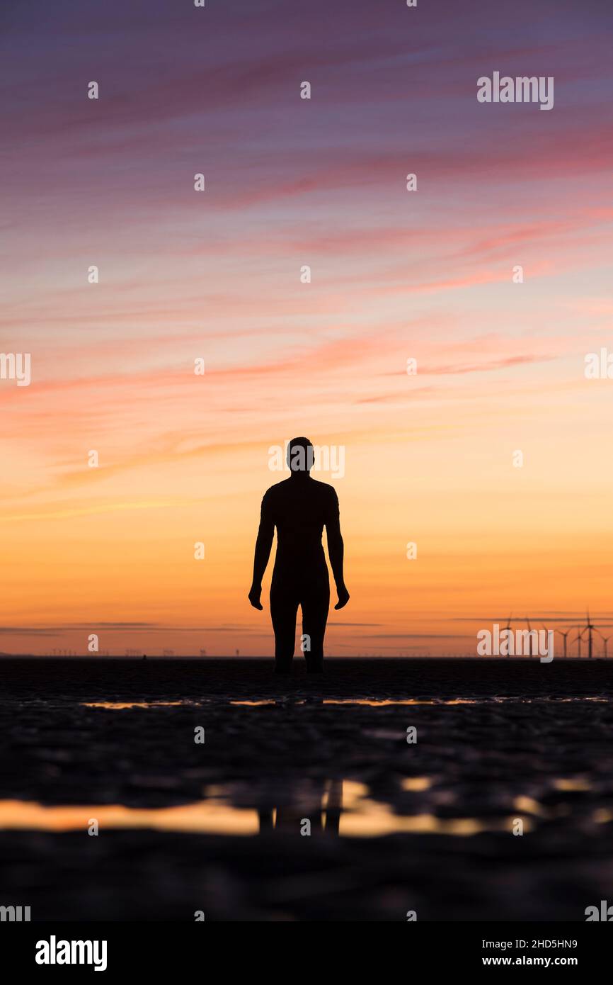 Antony gormley beach sunset hi-res stock photography and images - Alamy