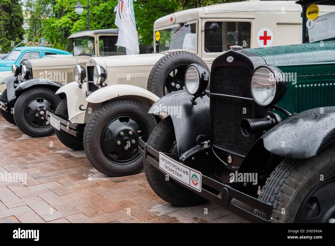 Military ambulance GAZ-55 and GAZ-AAA truck at Classic Soviet Car ...