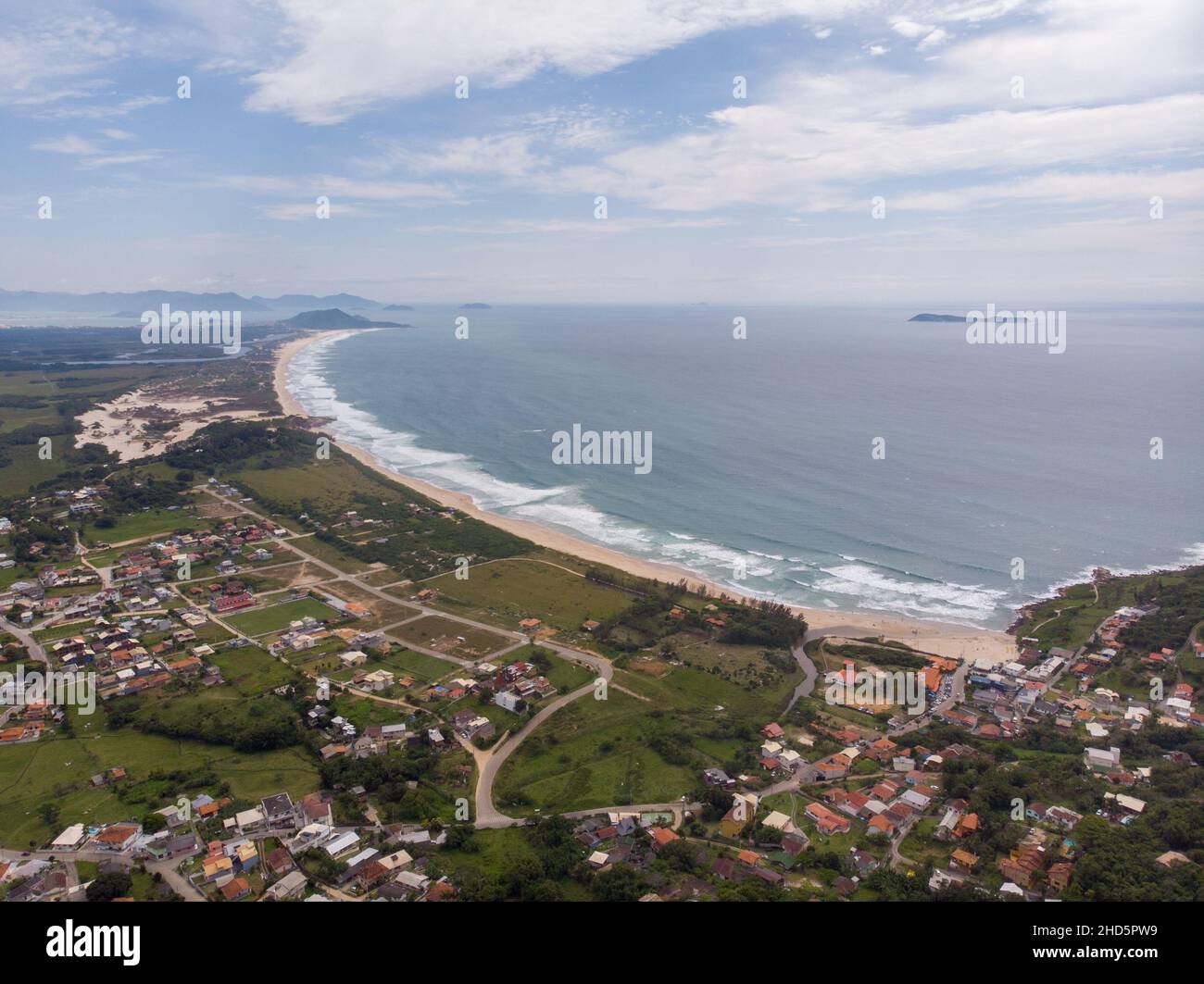 Praia da Gamboa e Guarda do Embaú, Santa Catarina Stock Photo - Alamy