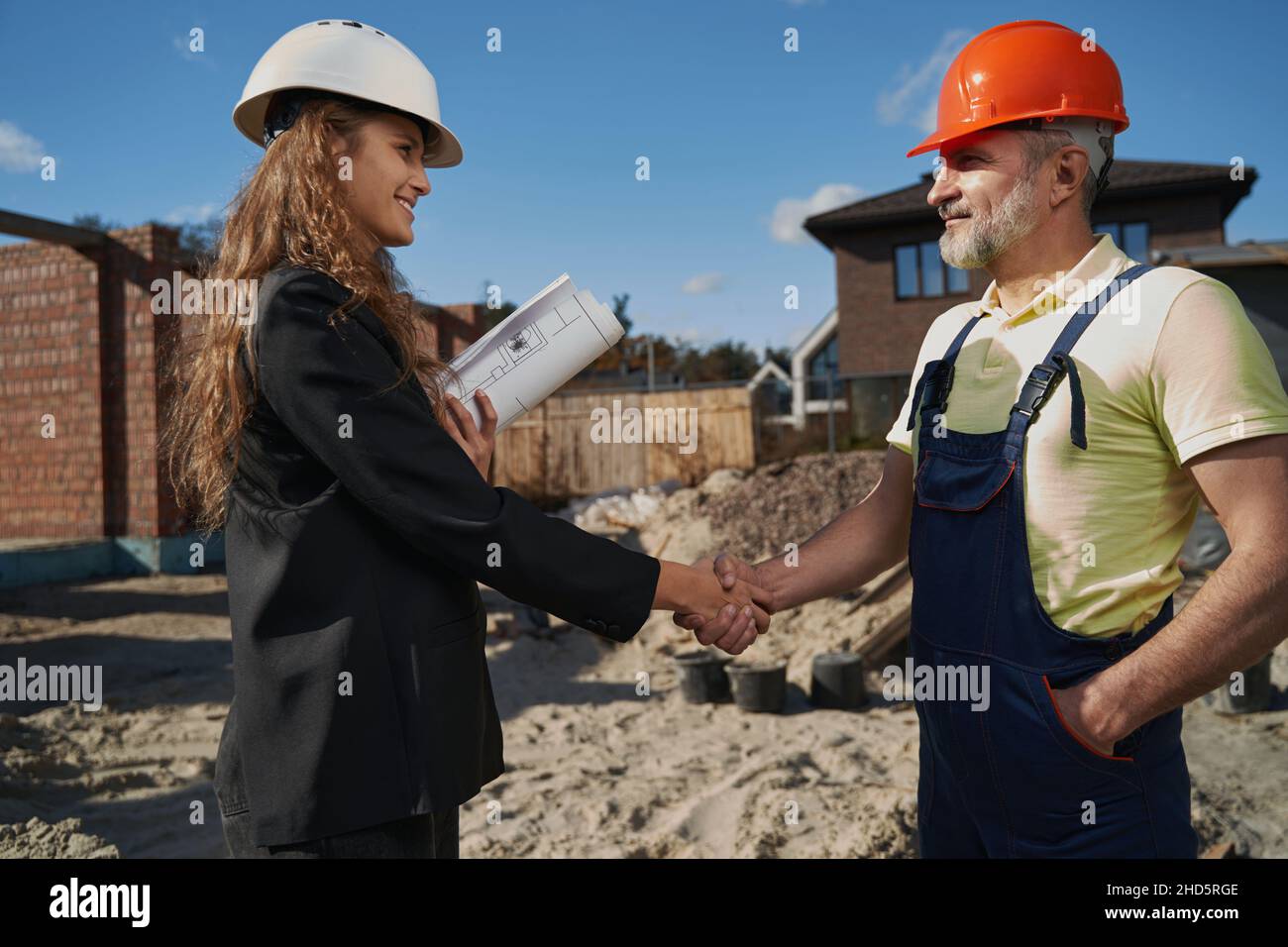 Female architect male civil hi-res stock photography and images - Alamy