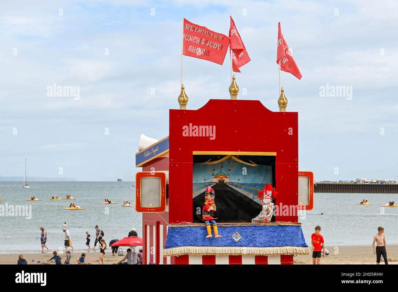Weymouth, England - July 2021: Traditional Punch and Judy puppet show ...