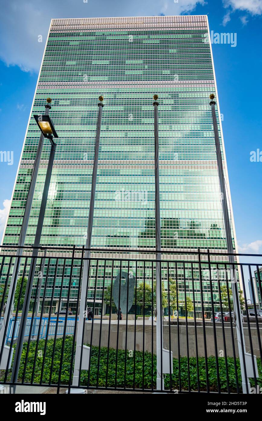United Nations Headquarter building - New York City, USA Stock Photo ...