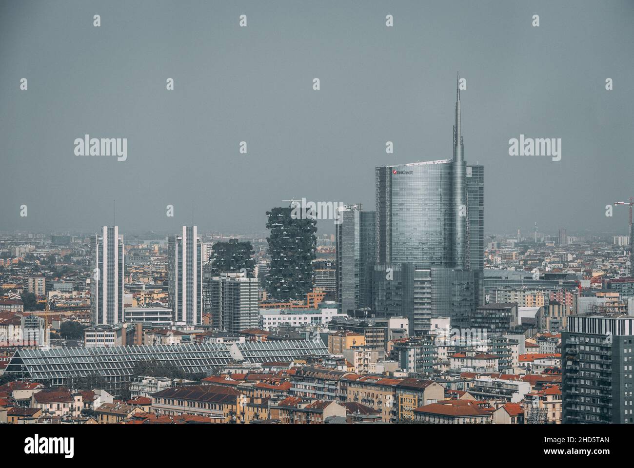 Milan skyscraper aerial hi-res stock photography and images - Alamy