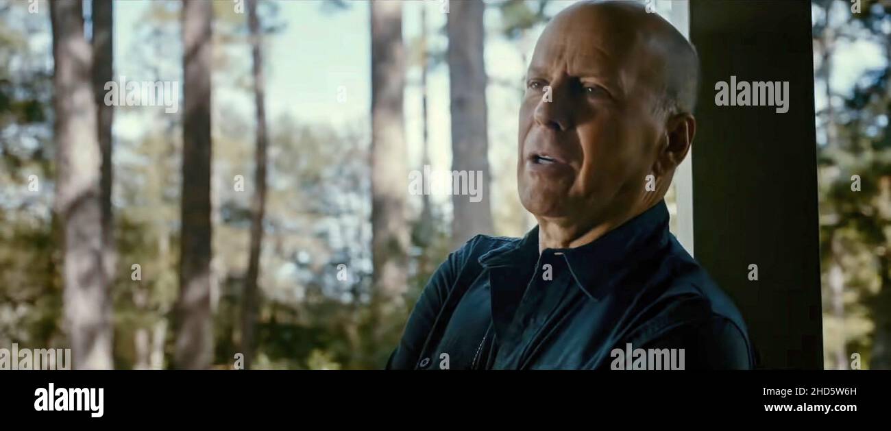 AMERICAN SIEGE, Bruce Willis, 2021. © Shout! Studios / Courtesy Everett ...