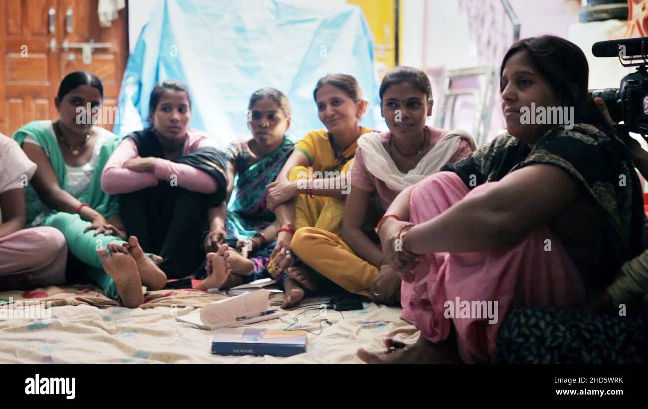 WRITING WITH FIRE, 2021. © Music Box Films / Courtesy Everett ...