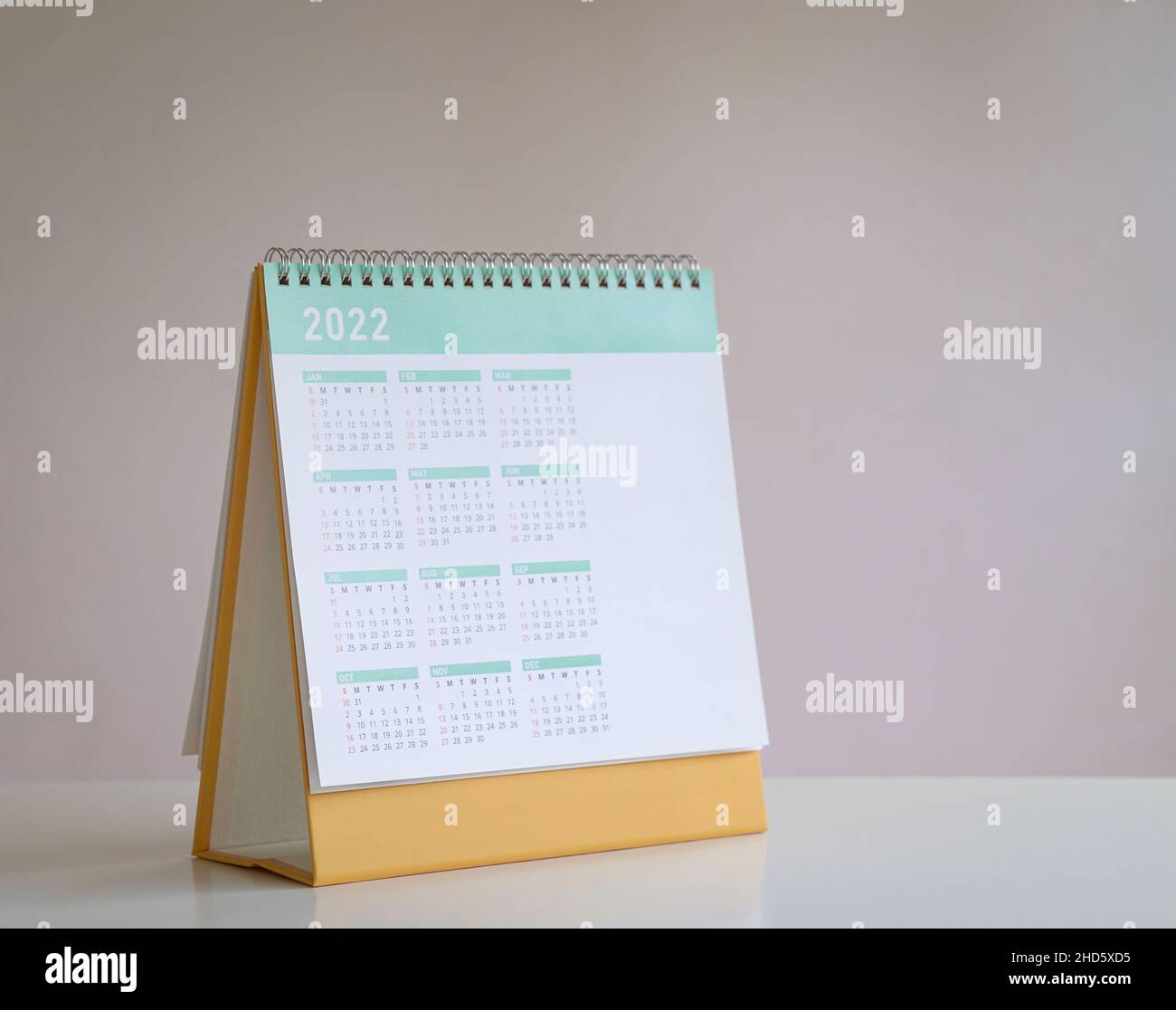 2022 calendar hi-res stock photography and images - Alamy