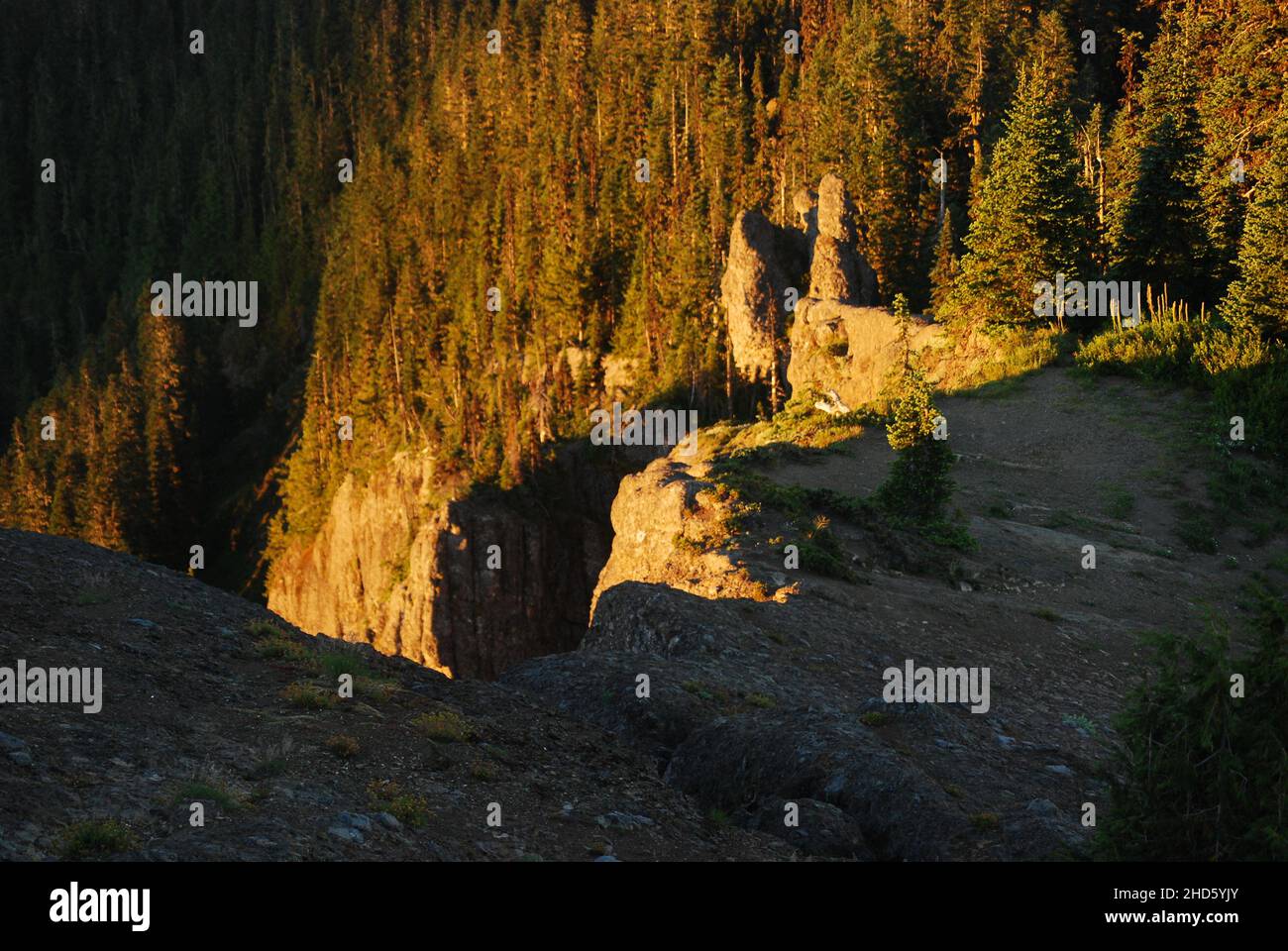 Sawtooth ridge hi-res stock photography and images - Alamy