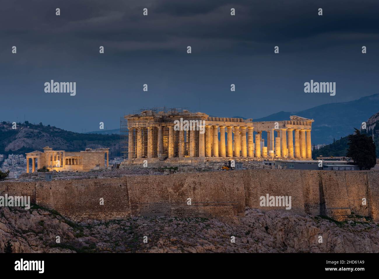 Beautiful night view of the Parthenon and the Acropolis, Athens, Greece ...