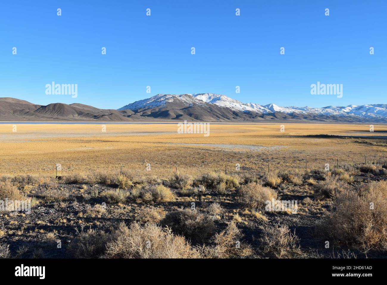 The spectacular valley and range landscape of the Great Basin Desert ...