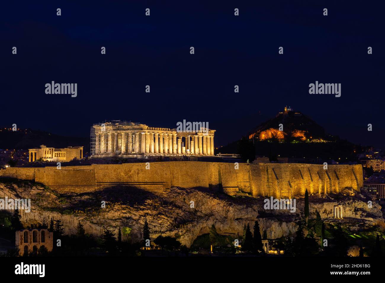Beautiful night view of the Parthenon and the Acropolis, Athens, Greece ...