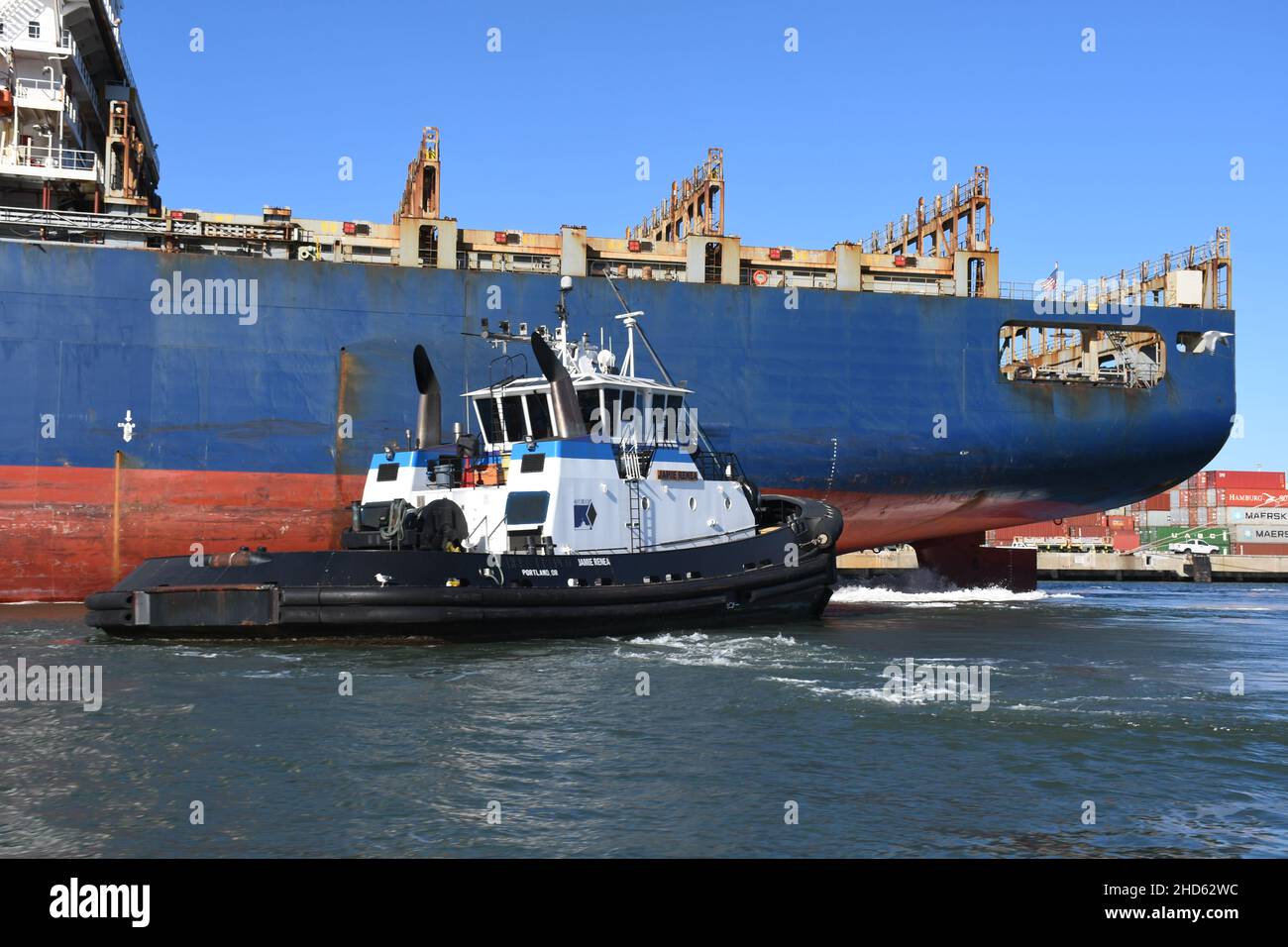 Port of oakland ship hi-res stock photography and images - Alamy