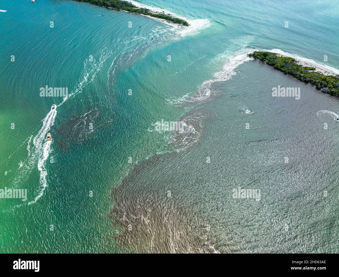 Bribie Island divided in two by huge king tide in combination with ex ...