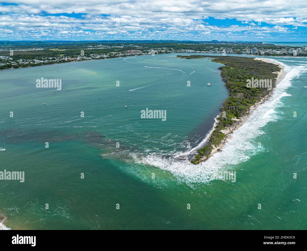 Bribie Island divided in two by huge king tide in combination with ex ...