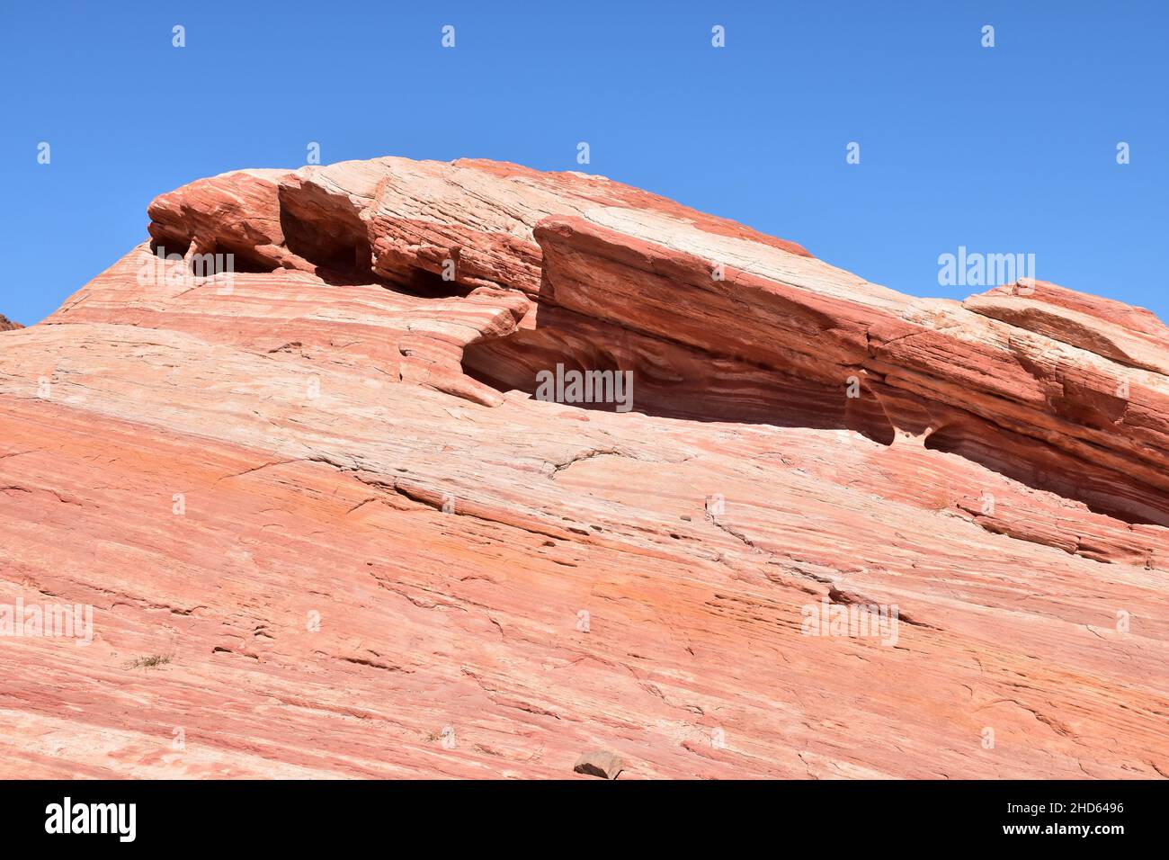 Spectacular sandstone rock formations, patterns and colours at the ...
