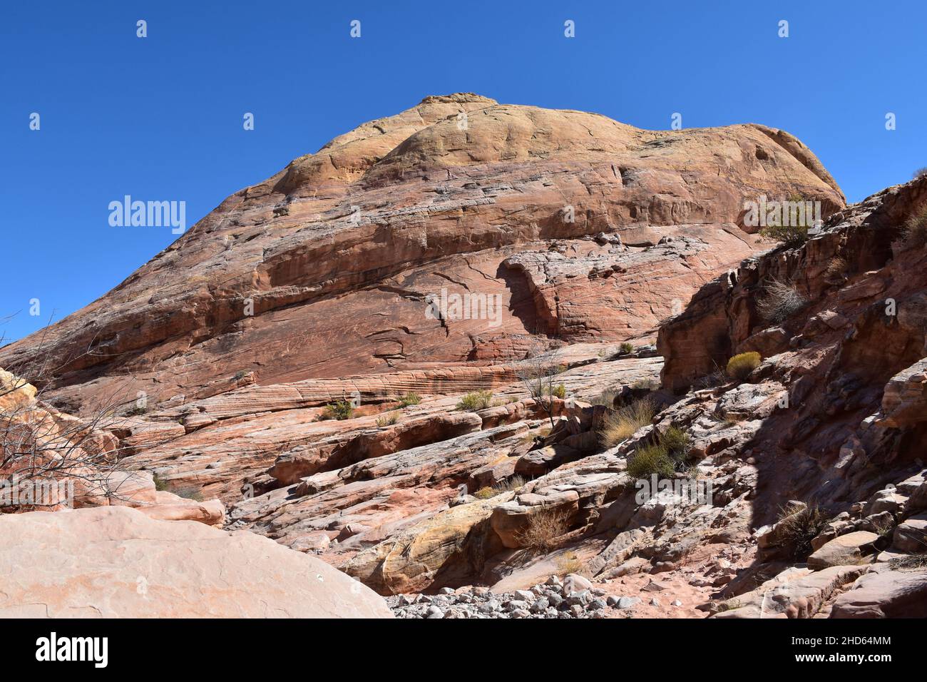 Spectacular sandstone rock formations, patterns and colours at the ...
