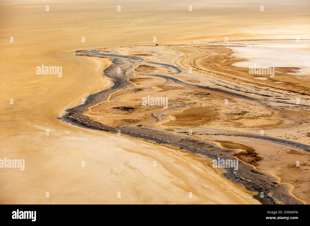 Kati Thanda - Lake Eyre aerial photography Stock Photo - Alamy