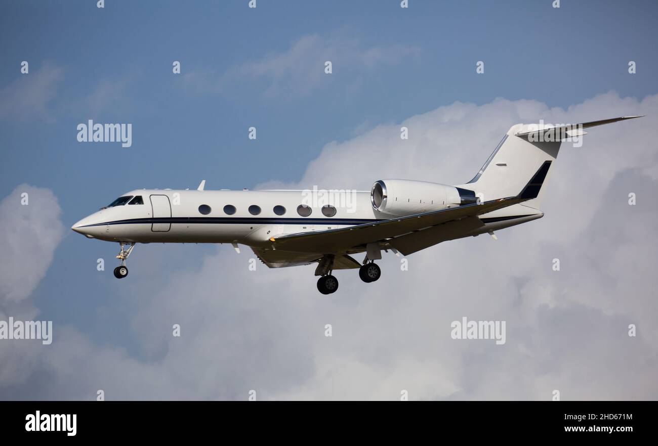 Private light jet during landing Stock Photo - Alamy