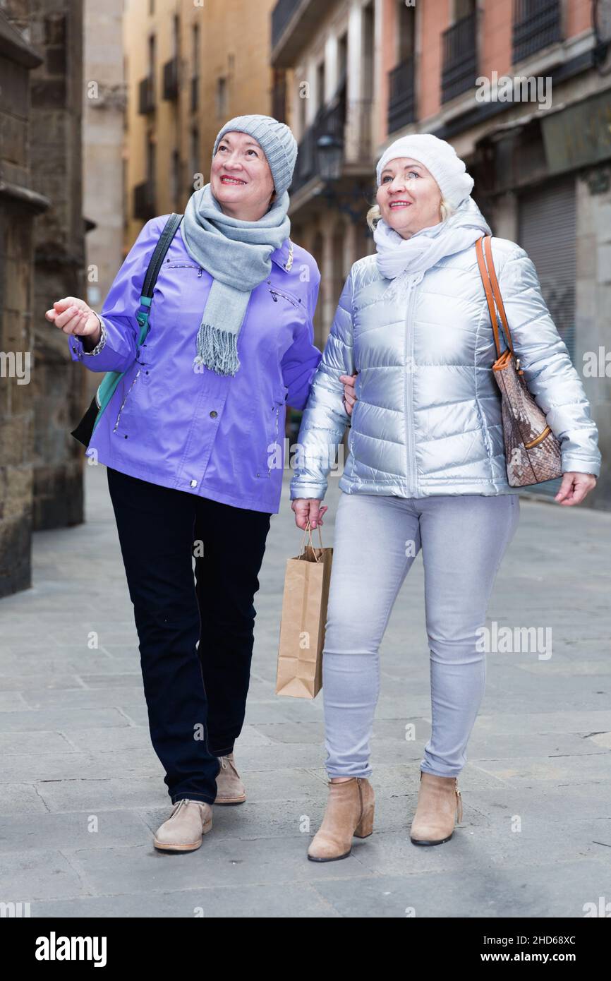 Aged around 2 hi-res stock photography and images - Alamy