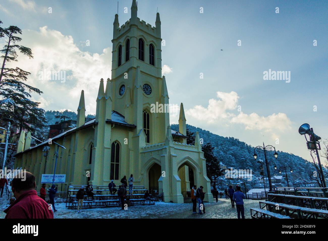Shimla skyline hi-res stock photography and images - Alamy