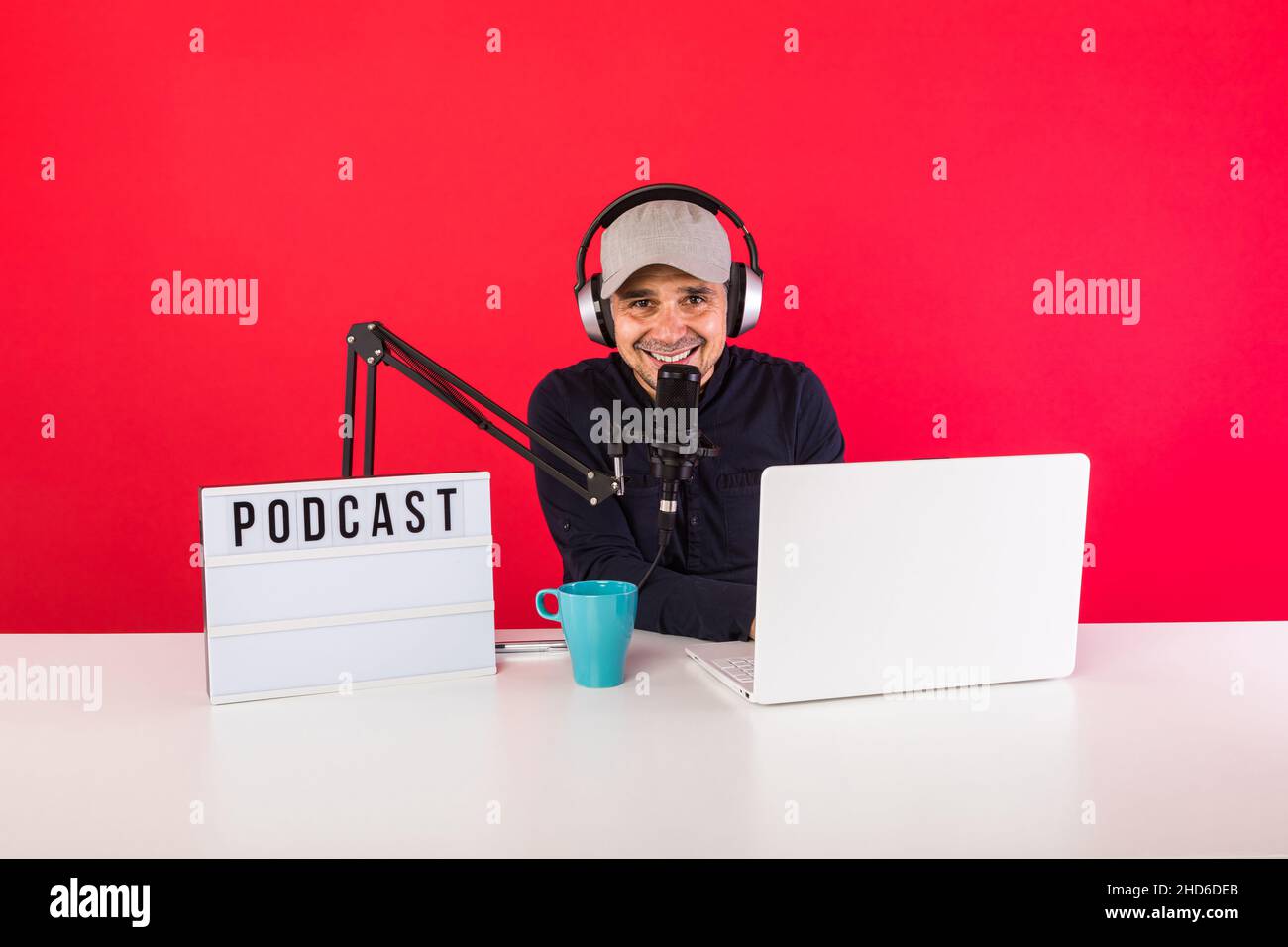 Podcast home studio back hi-res stock photography and images - Alamy