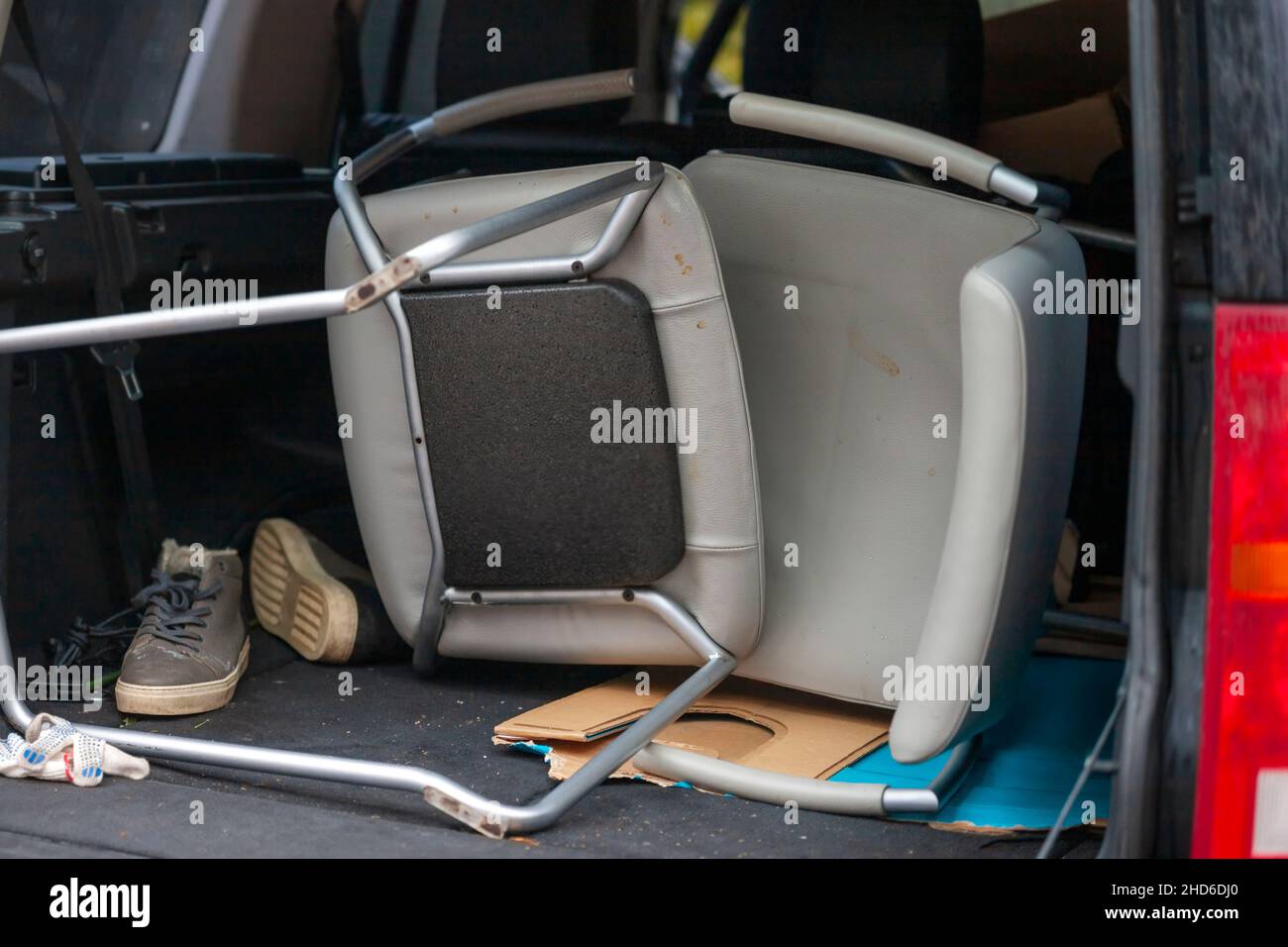 Secondhand stuff hi-res stock photography and images - Alamy