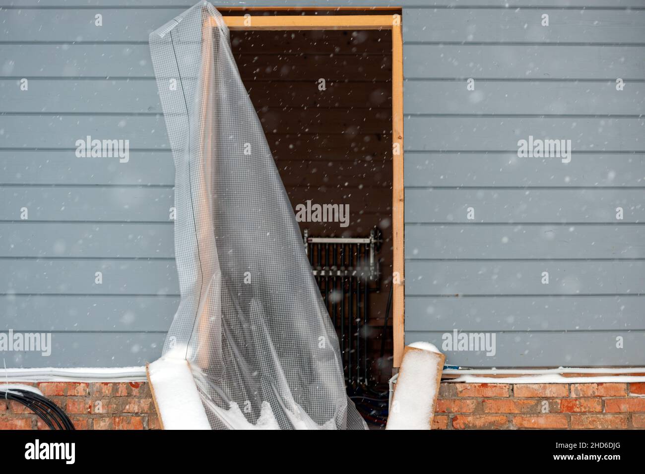 Curtain door windy hi-res stock photography and images - Alamy