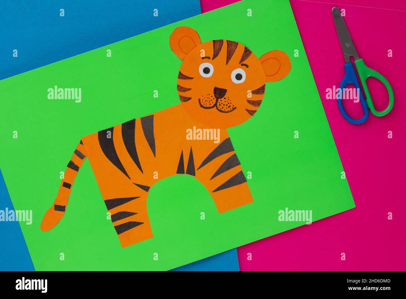 Tiger top view hi-res stock photography and images - Alamy