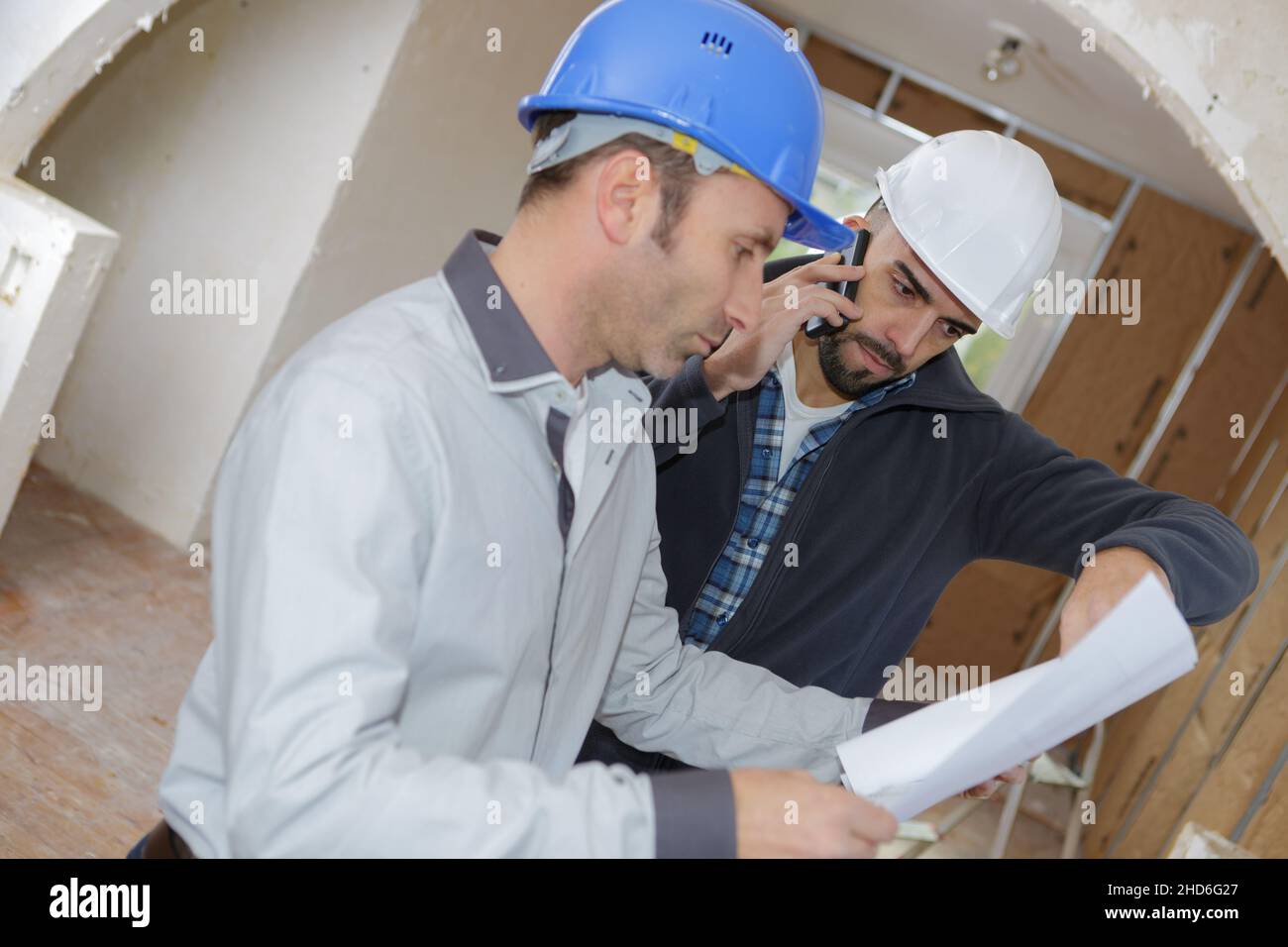 Cellular plans hi-res stock photography and images - Alamy