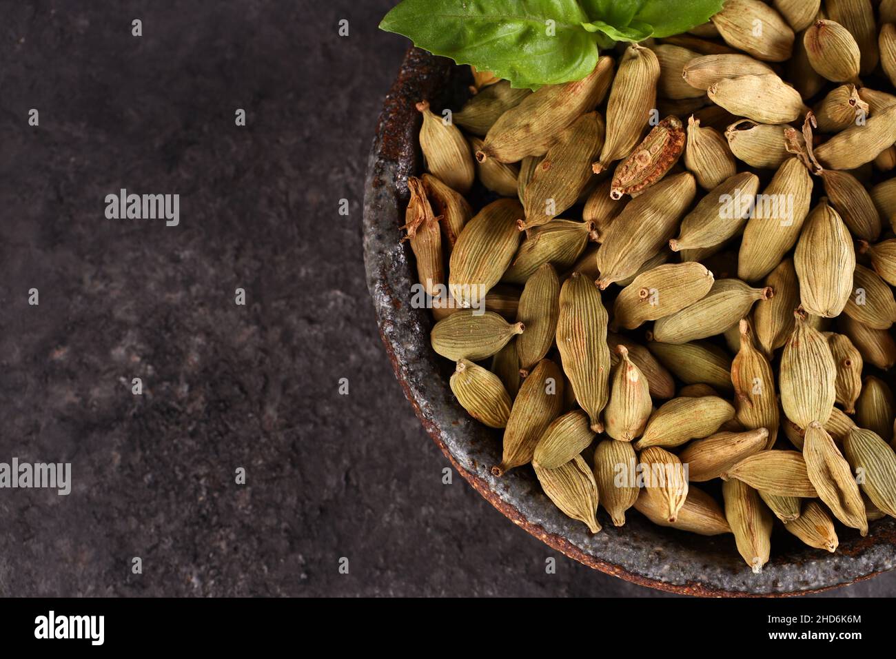 spices fragrant cardamom for seasoning food Stock Photo - Alamy