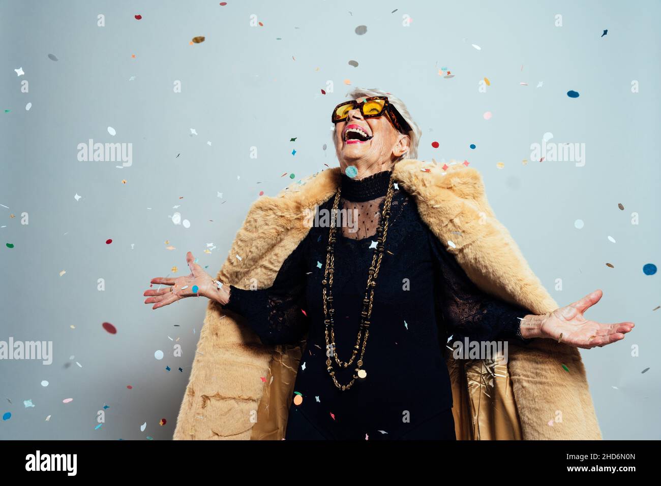 Woman confetti beautiful hi-res stock photography and images - Alamy