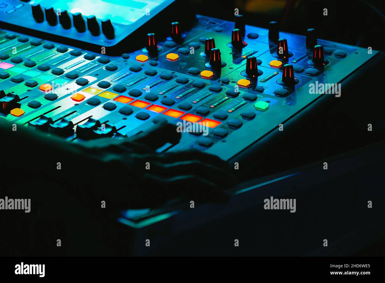 Multi channel mixer hi-res stock photography and images - Alamy