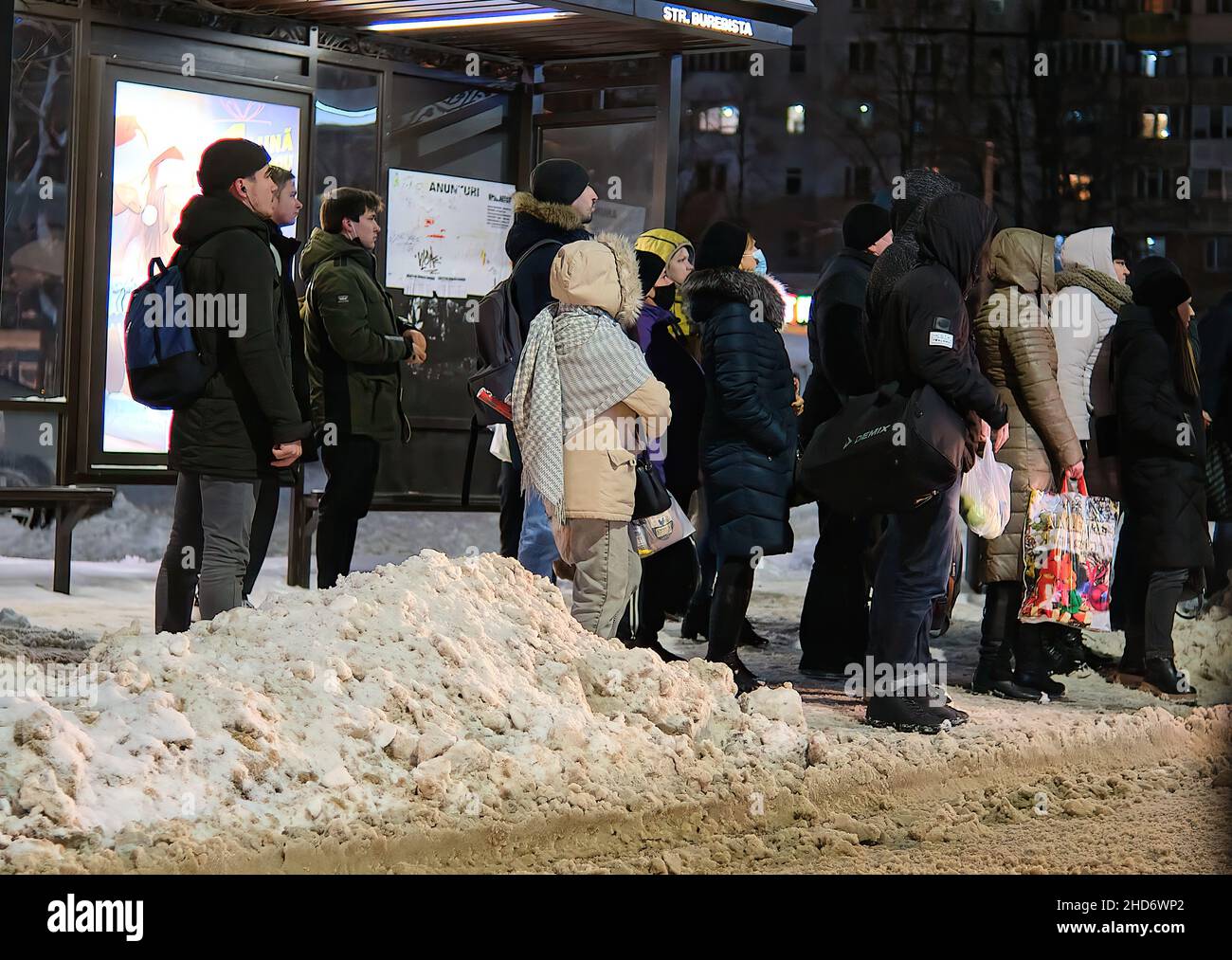 Bus stop at night hi-res stock photography and images - Alamy