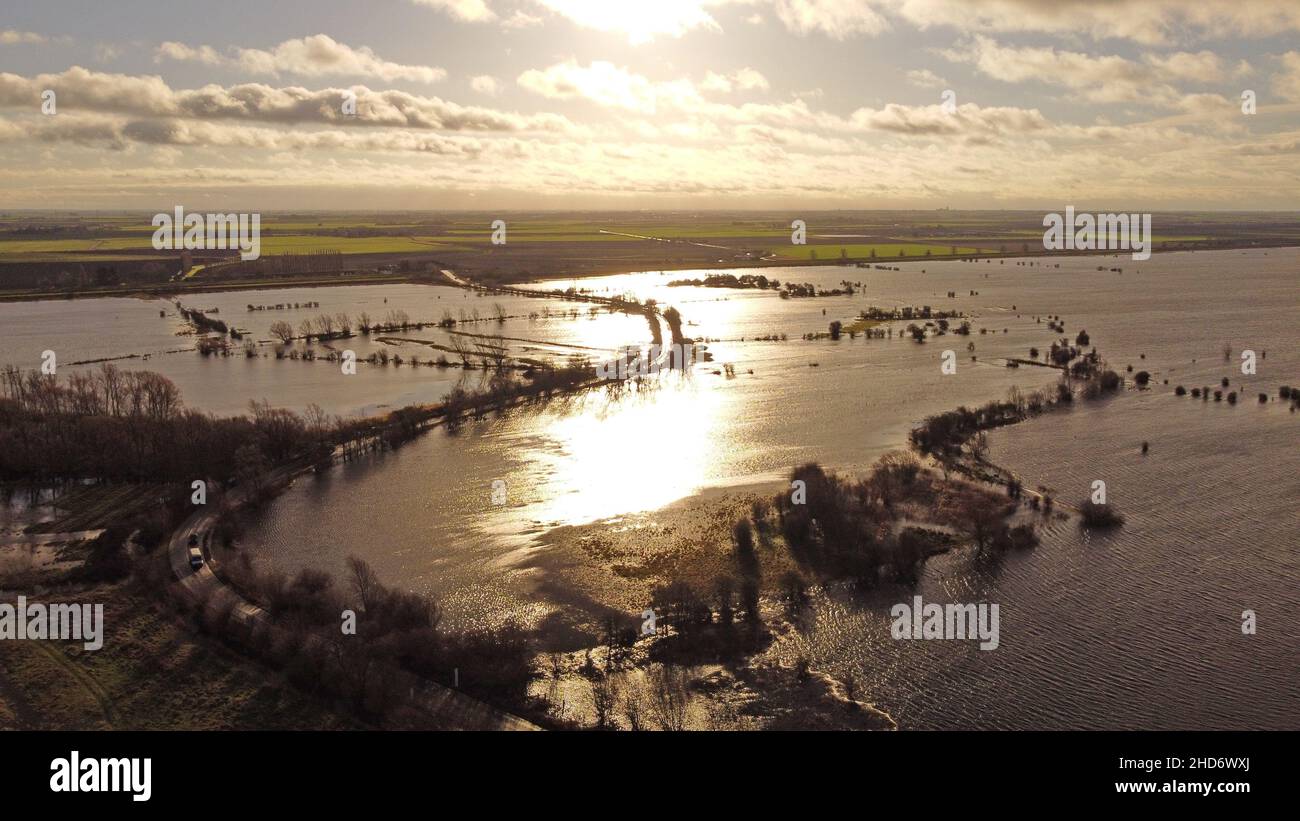 Welney, UK. 31st Dec, 2021. The Welney wash area is beginning to fill ...
