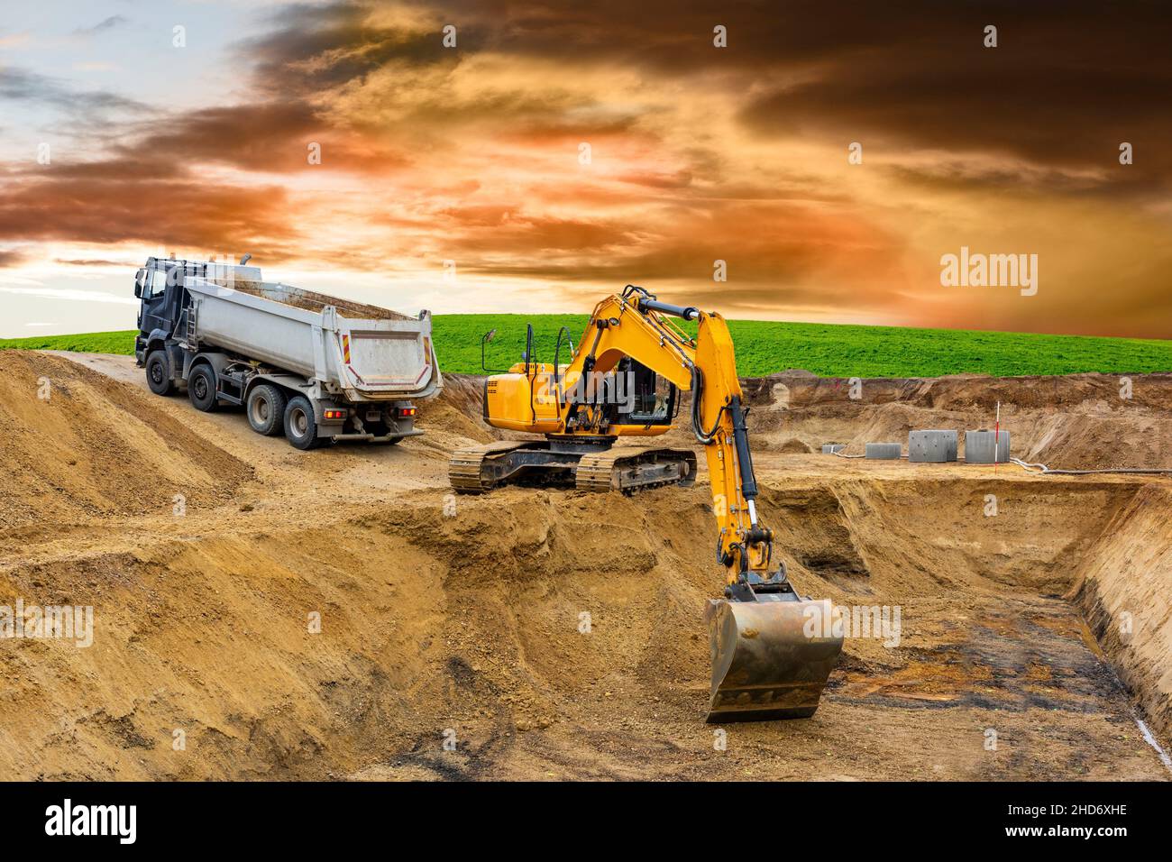 Work on construction hi-res stock photography and images - Alamy
