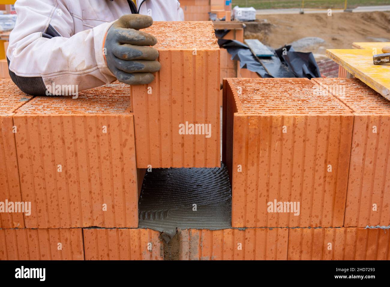 New housing development bricklayer hi-res stock photography and images ...