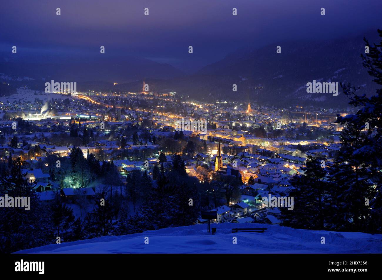 illuminated city Garmisch-Partenkirchen at cold winter night Stock ...
