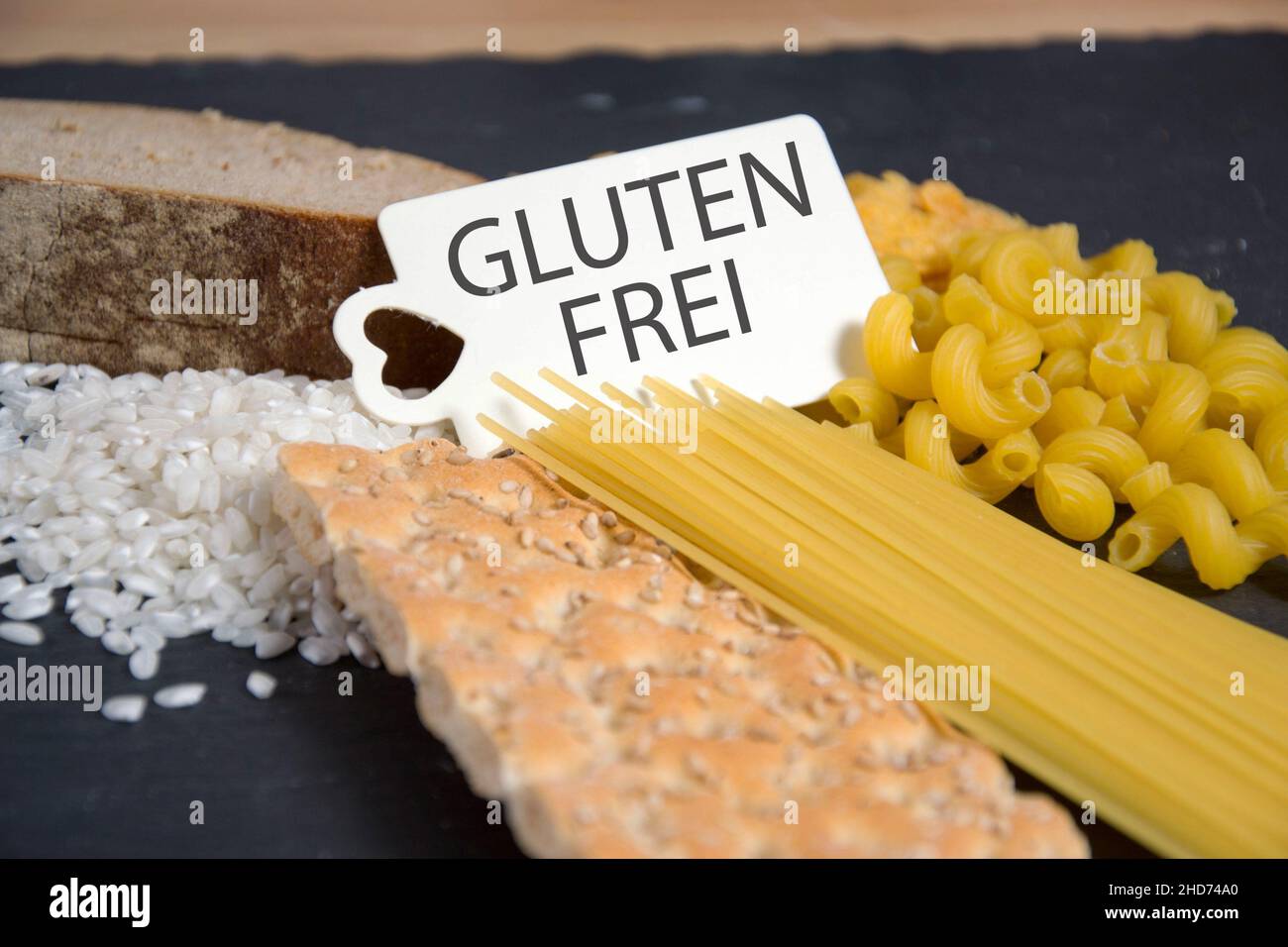 Vintage eating pasta hi-res stock photography and images - Alamy