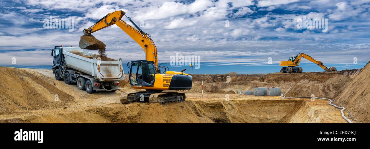 Work in construction hi-res stock photography and images - Alamy