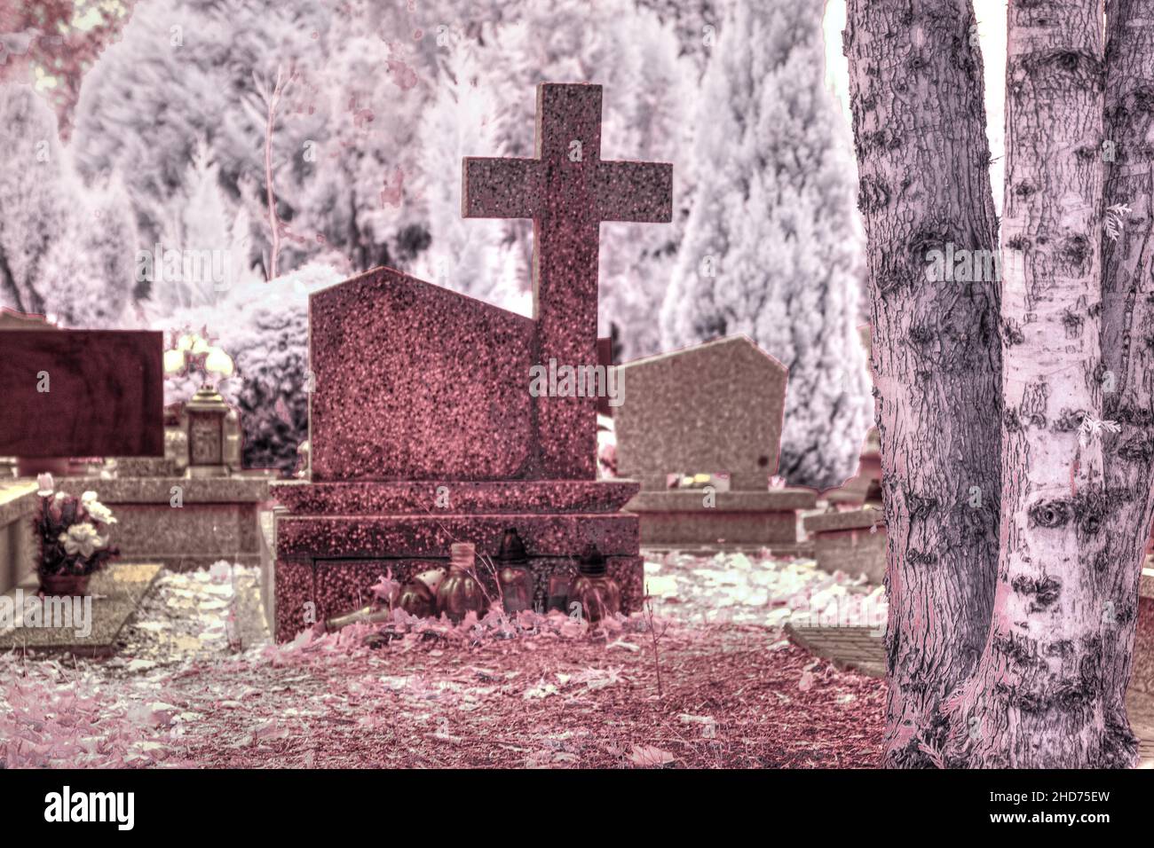 Christian graveyard hi-res stock photography and images - Alamy