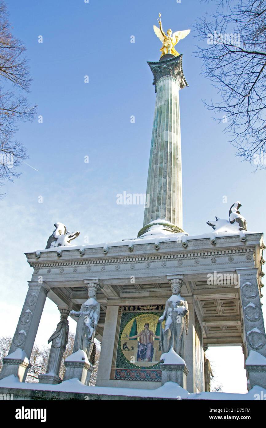 Munich city snow hi-res stock photography and images - Alamy