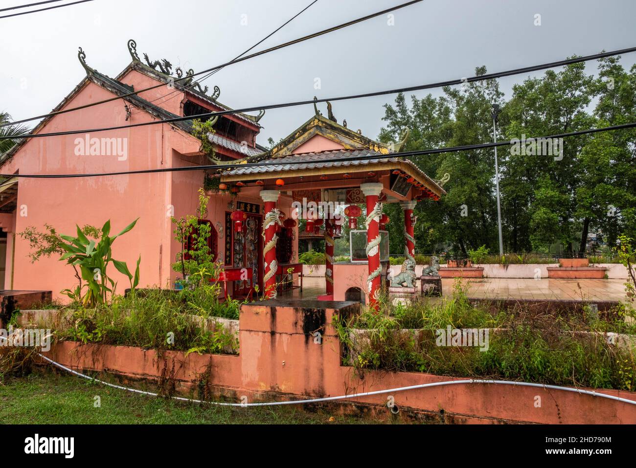 Temple in borneo hi-res stock photography and images - Alamy