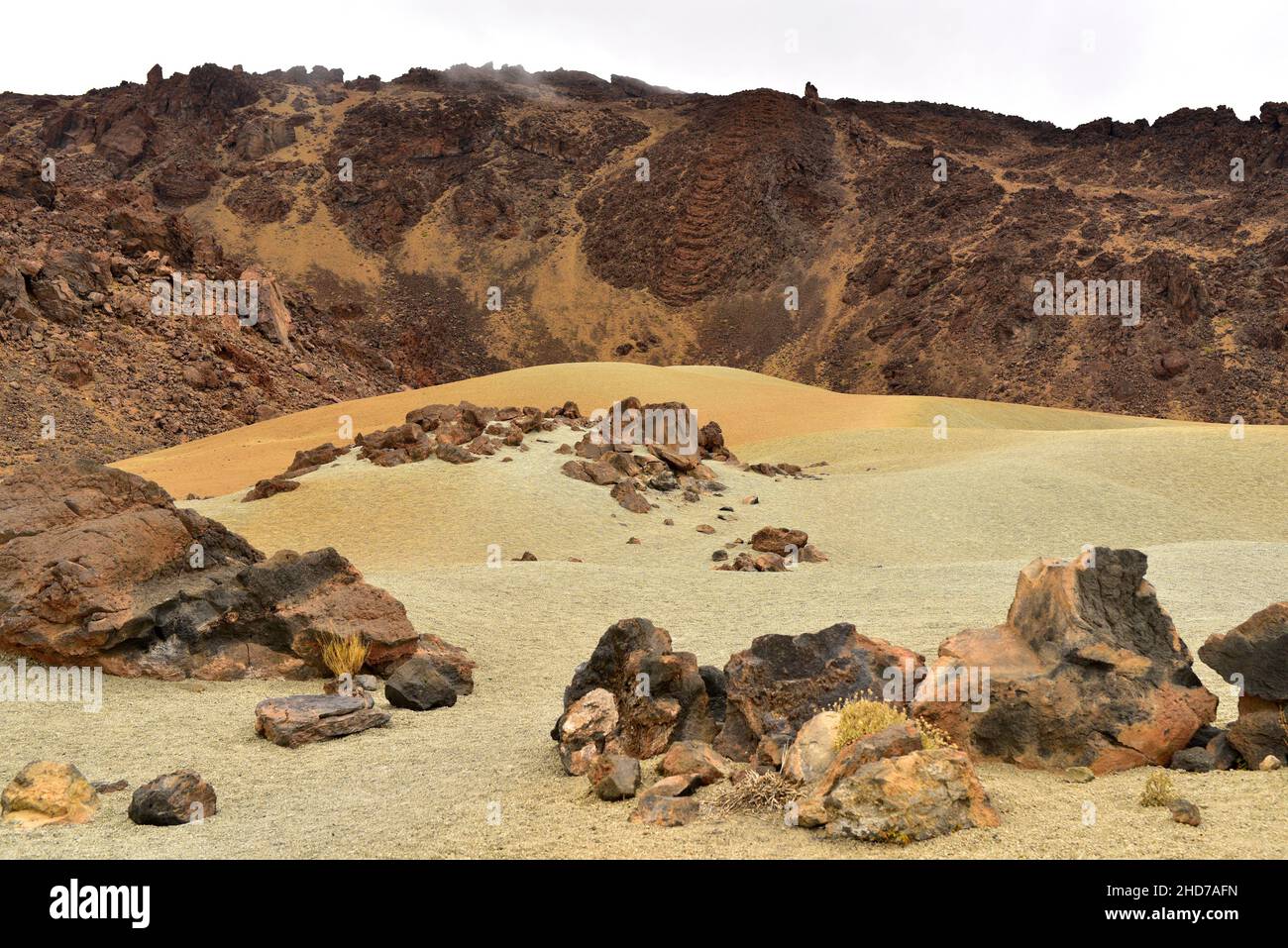 Volcanic lava blocks hi-res stock photography and images - Alamy