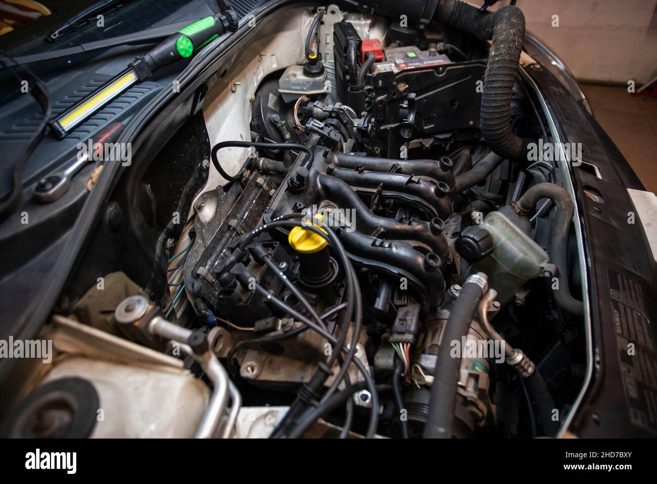 Garage interior workshop hi-res stock photography and images - Alamy