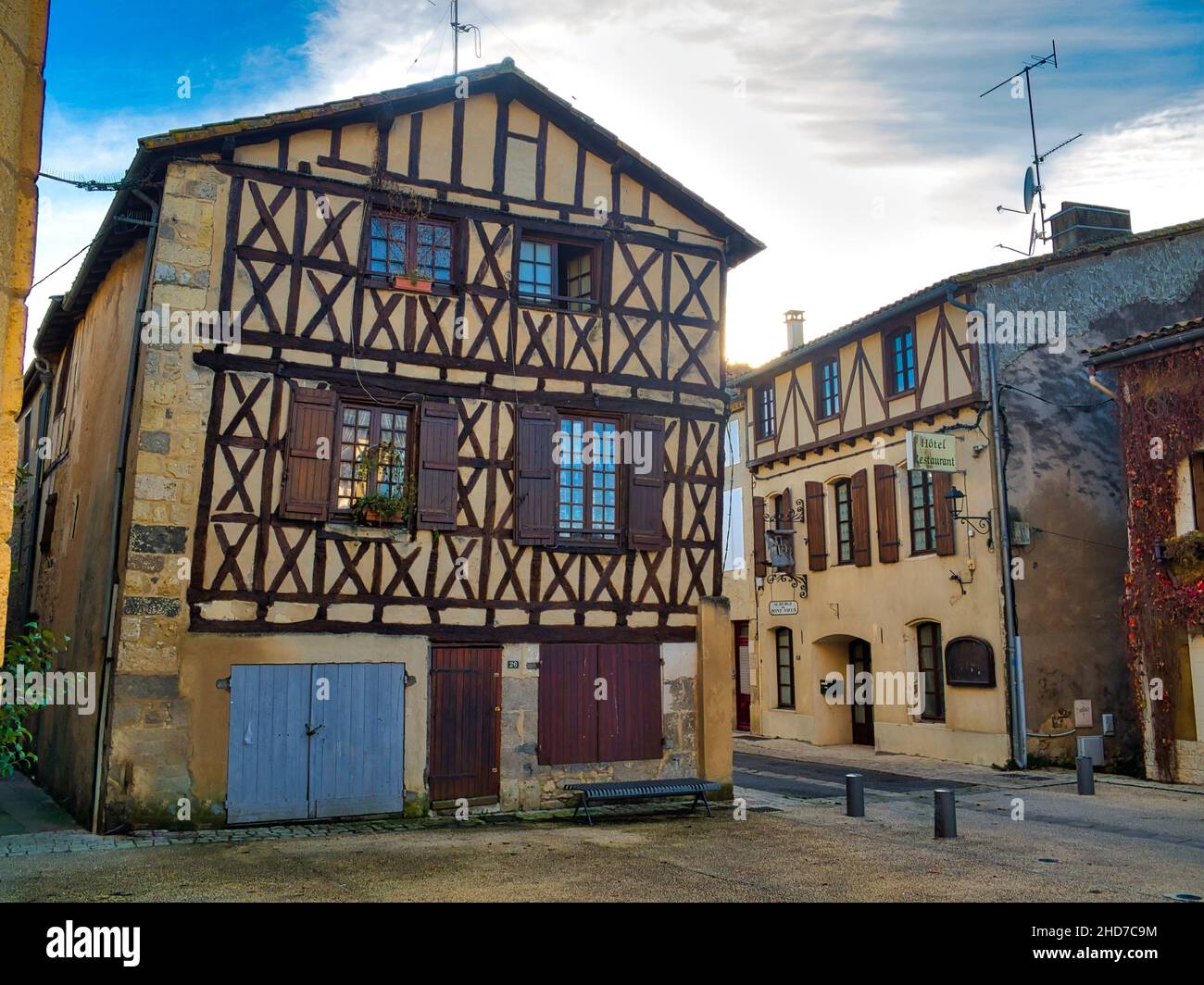 Nerac france lot et garonne hi-res stock photography and images - Alamy