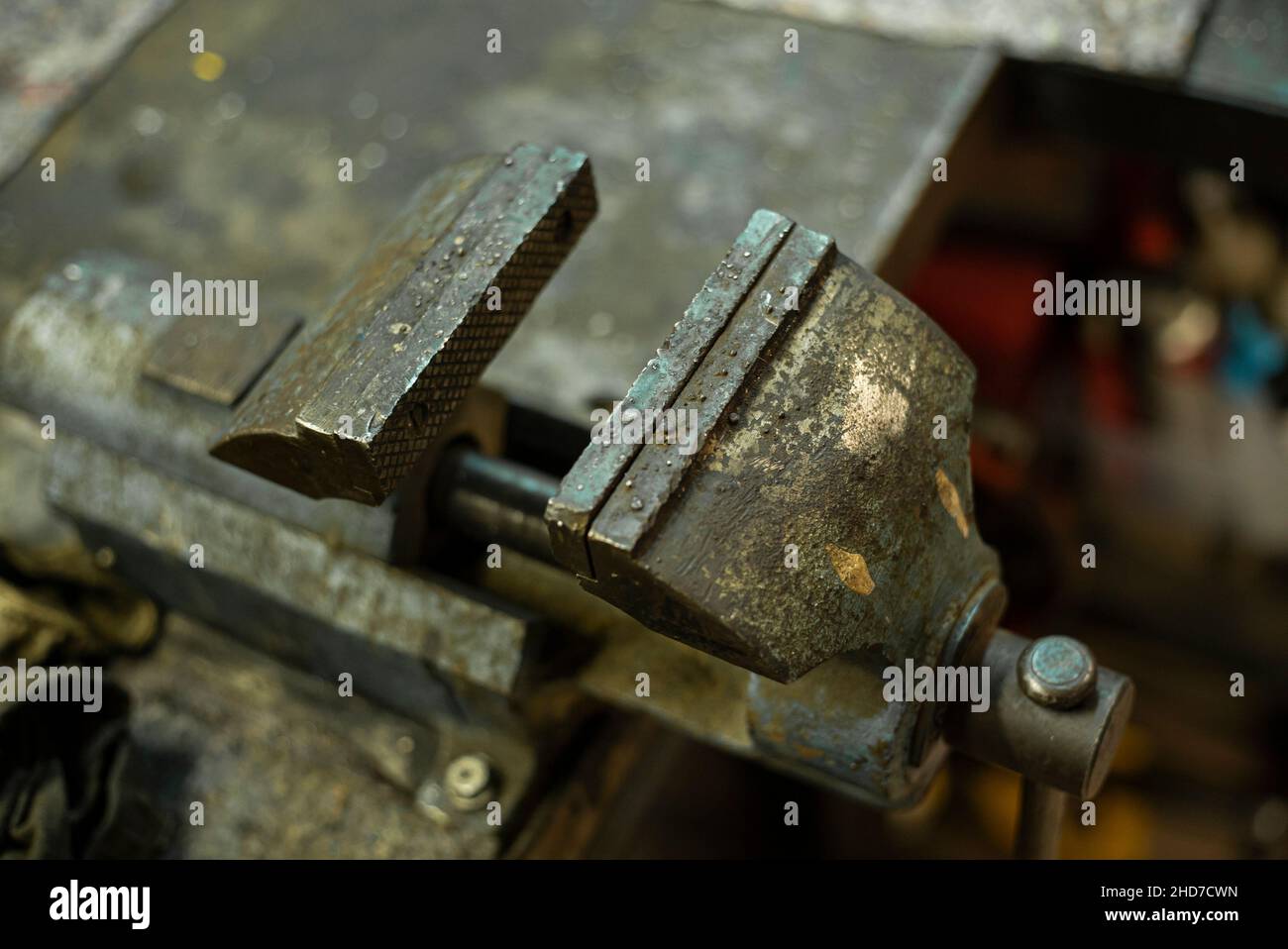 Metal vice grip hi-res stock photography and images - Alamy