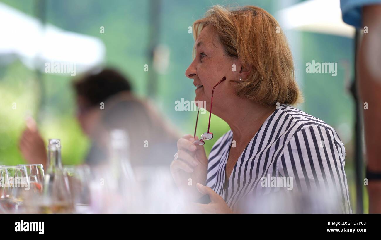 Happy older woman smiling portrait, senior lady smile Stock Photo - Alamy
