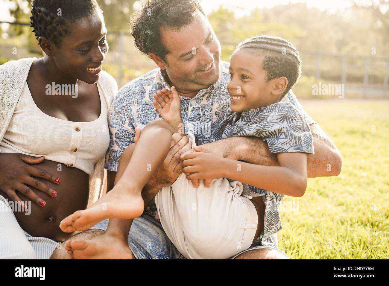Family picnic multicultural black hi-res stock photography and images ...