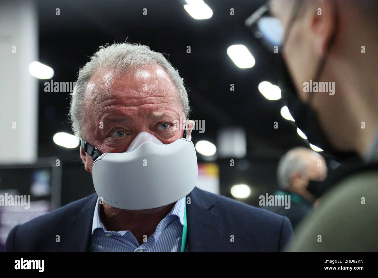 Co founder of the airxom mask hi-res stock photography and images - Alamy